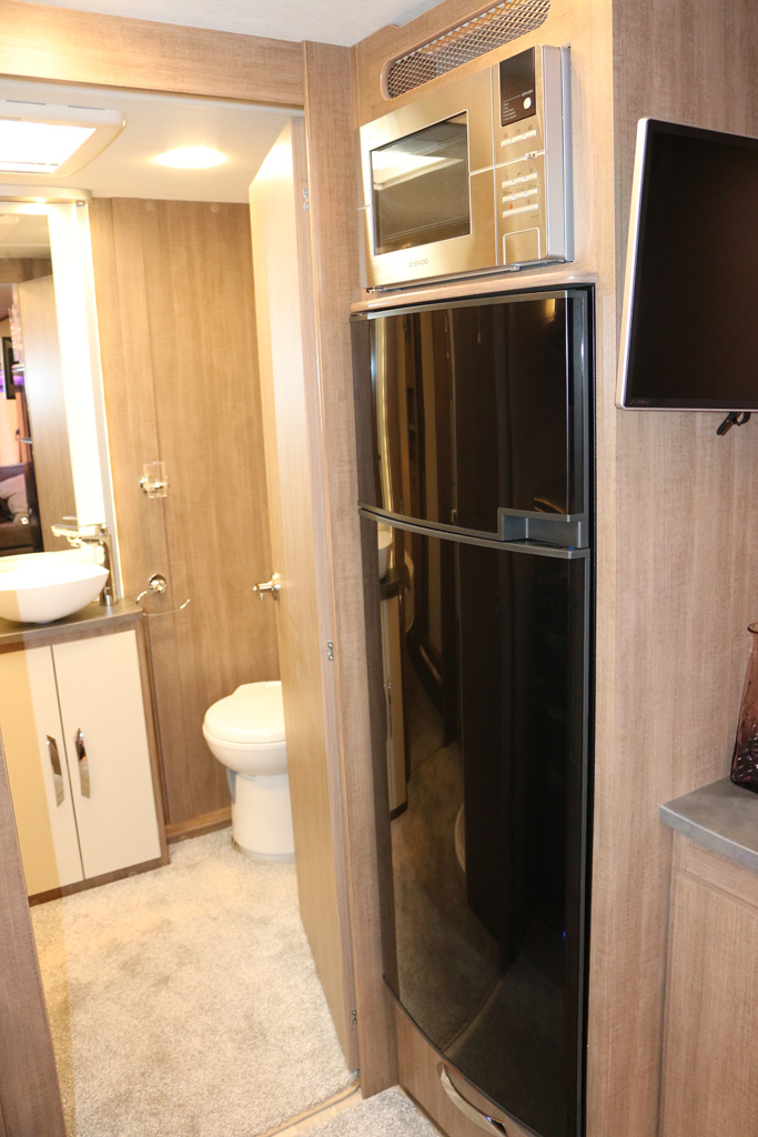 2017 Lunar Alaria RI caravan review
