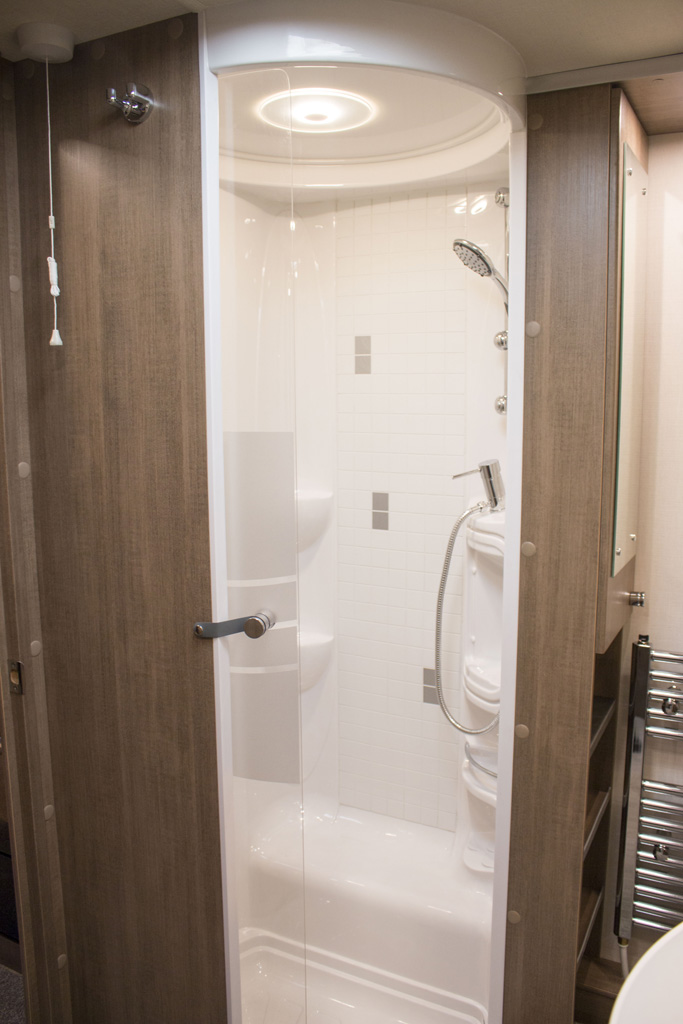 2017 Lunar Alaria RI caravan review