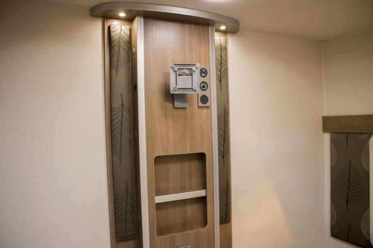 2017 Lunar Alaria RI caravan review