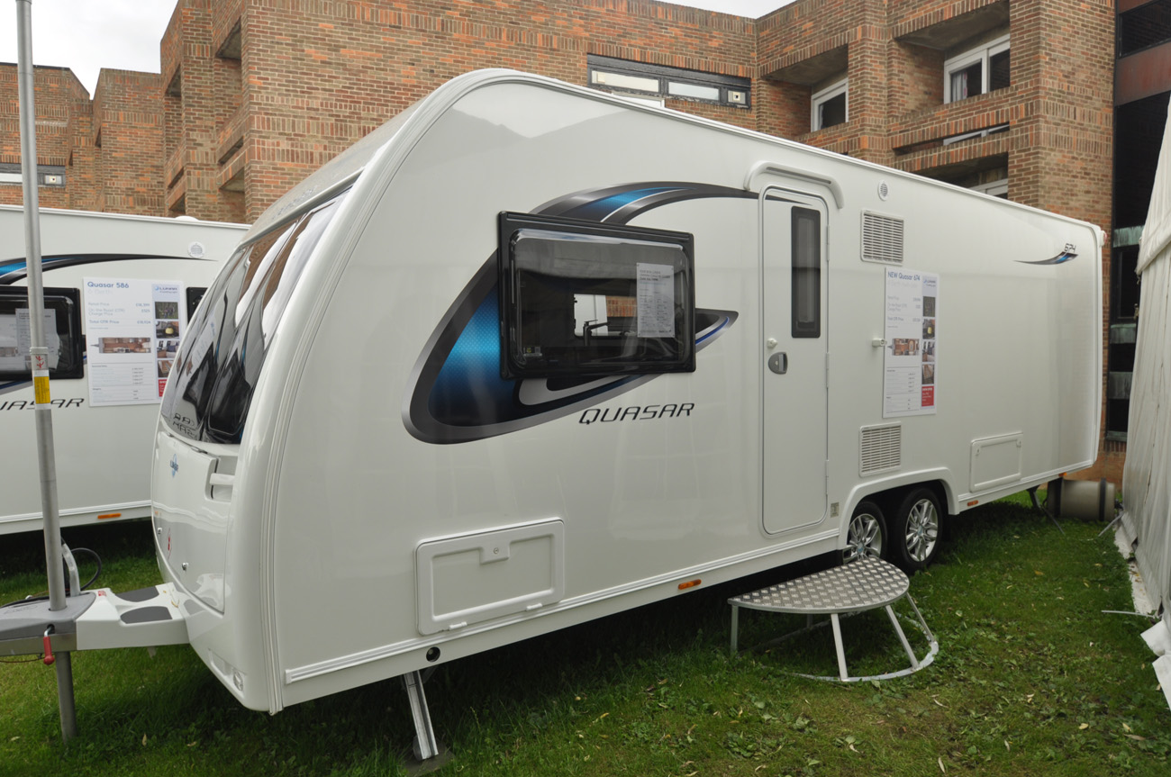 2017 Lunar Quasar 674 caravan review