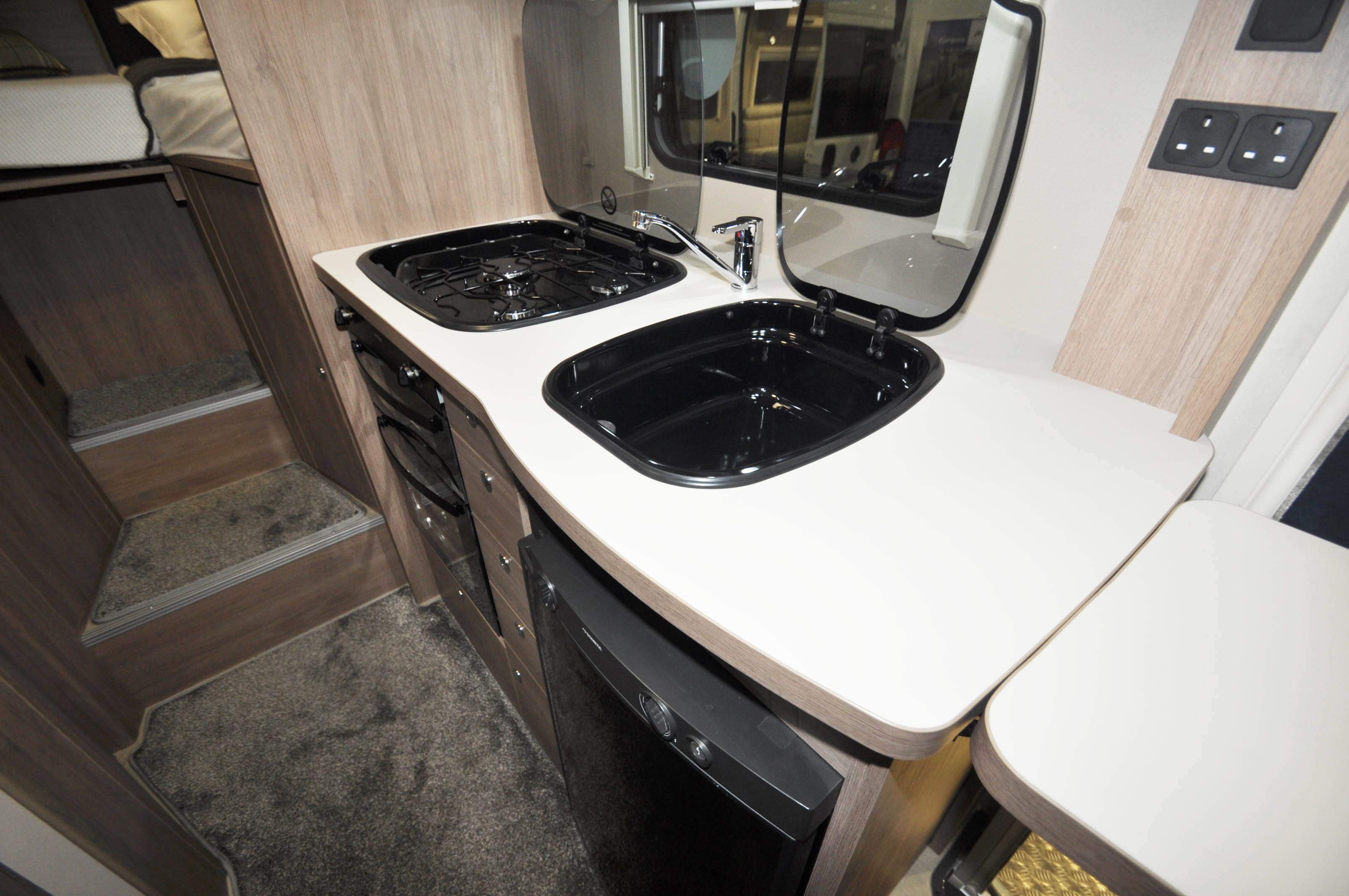 2019 Compass Avantgarde 194 motorhome - Caravan Guard