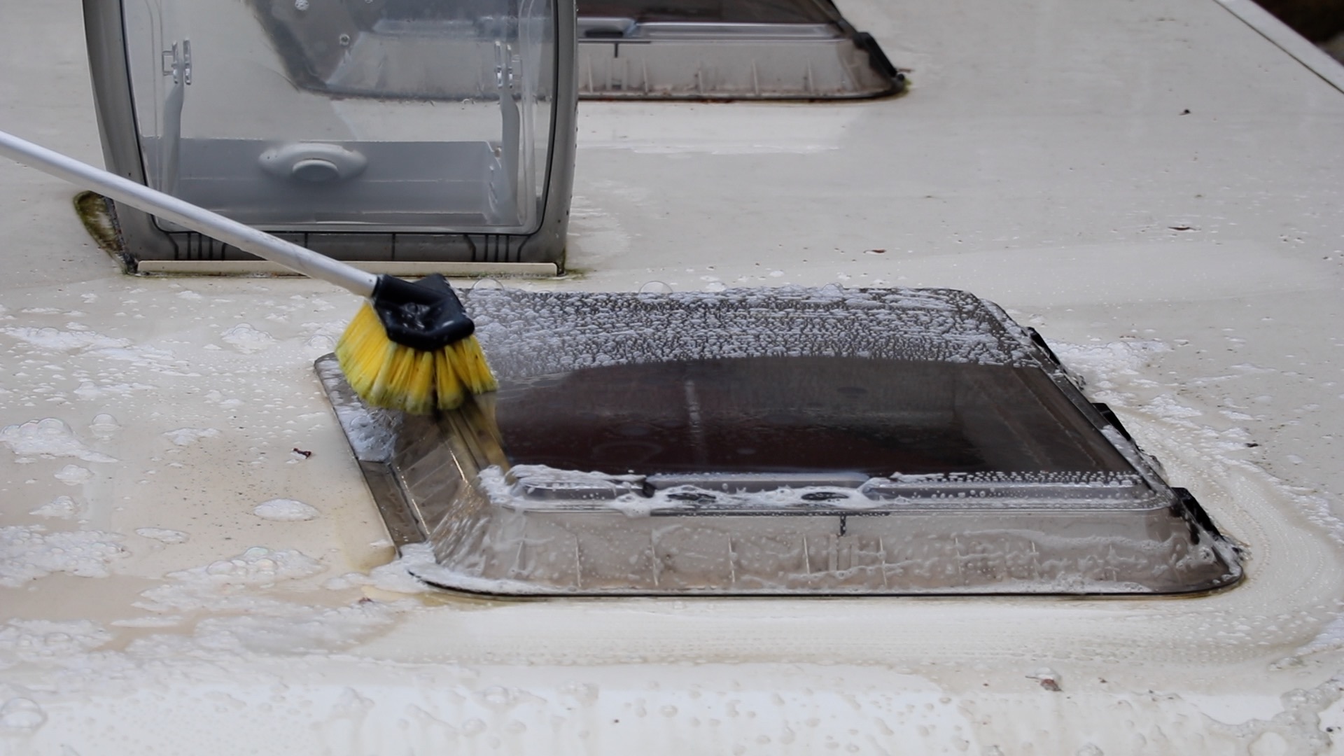 Video: How to clean your caravan roof
