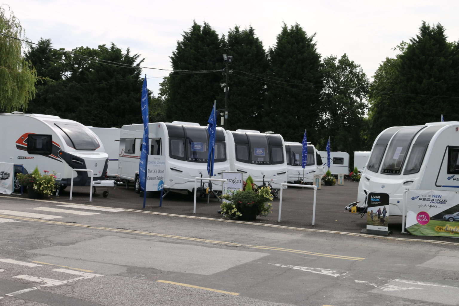 Guide to buying an 8ft wide caravan
