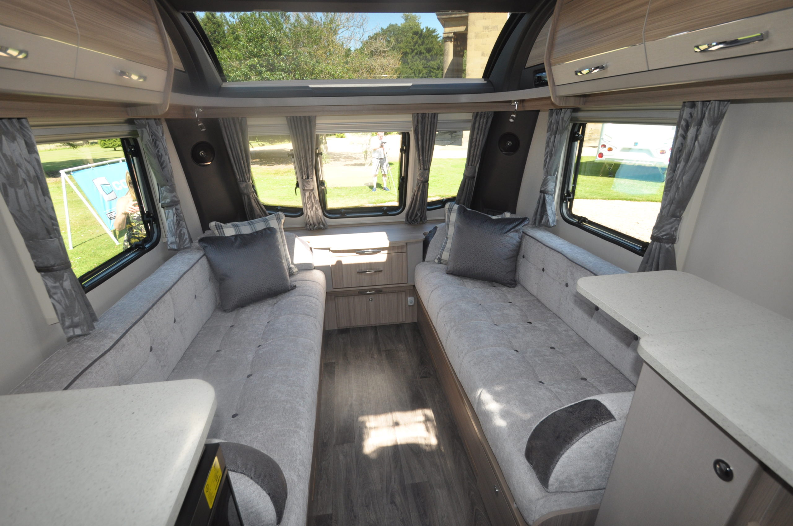 2020 Coachman Acadia 460 caravan - Caravan Guard