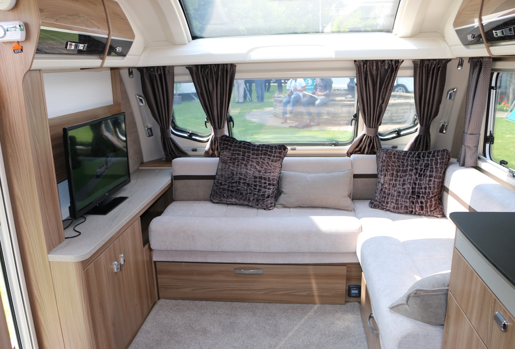 2020 Swift Elegance Grande 850 caravan