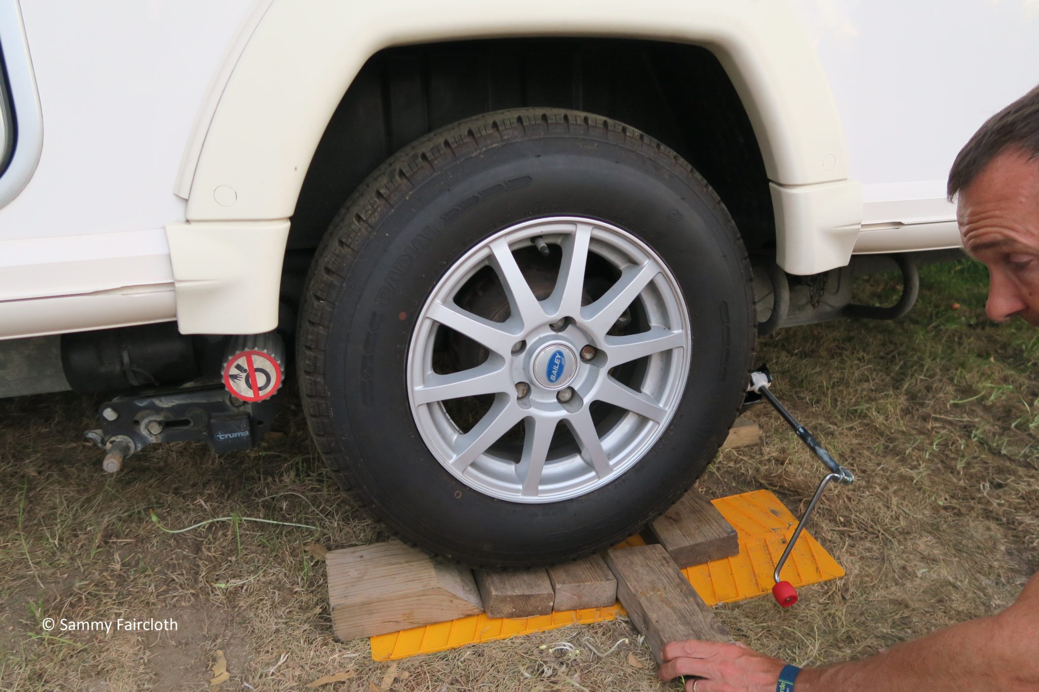 How to level your caravan