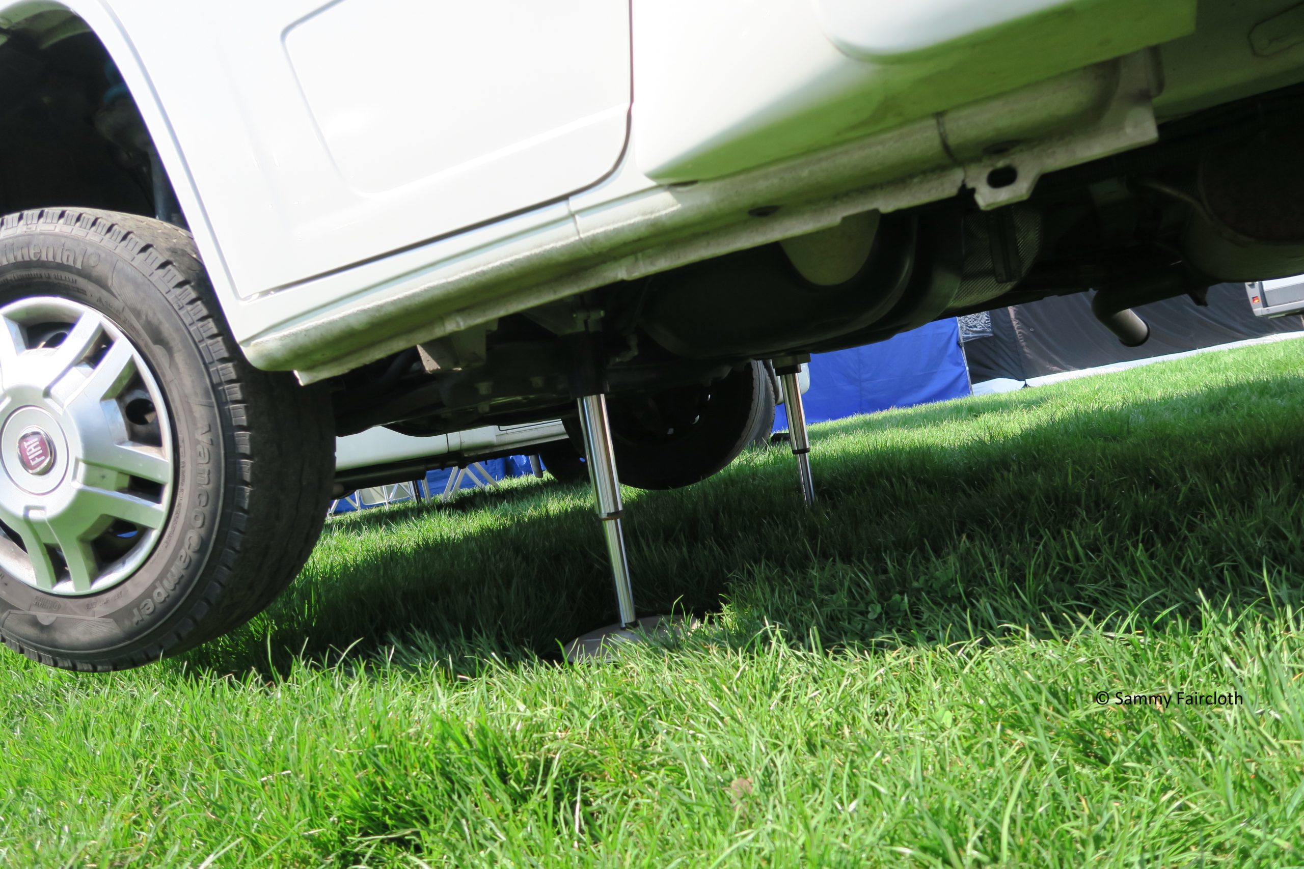 How to level your caravan - Caravan Guard