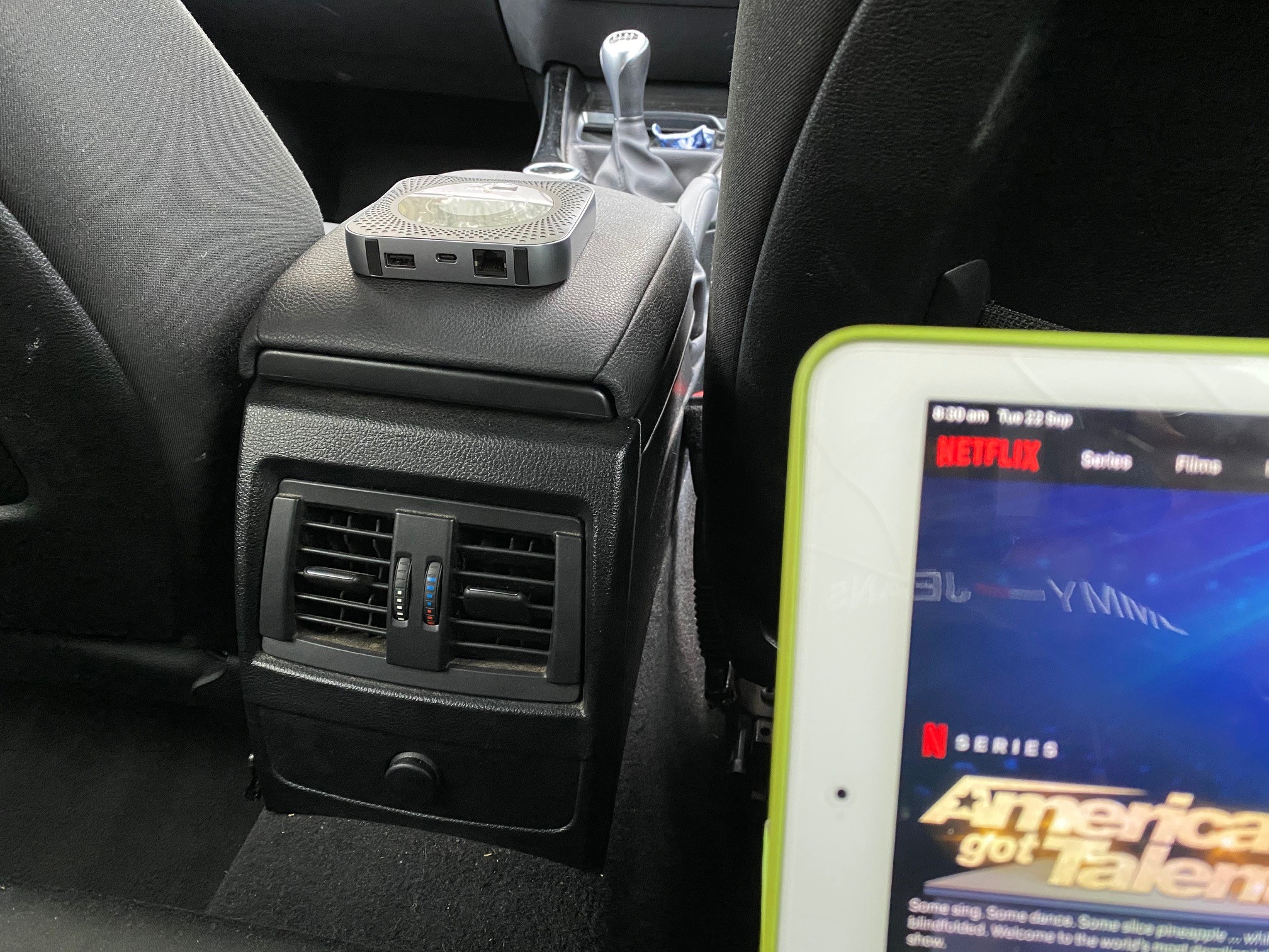 Netgear Nighthawk M1 mobile router