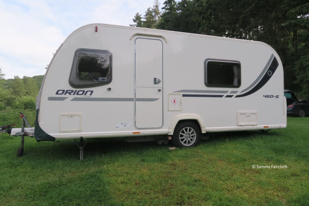 VIDEO: Ways to achieve a level caravan