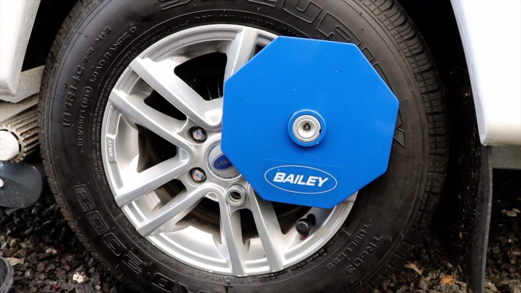 How to fit the Purpleline Excalibur as a caravan axle wheel lock