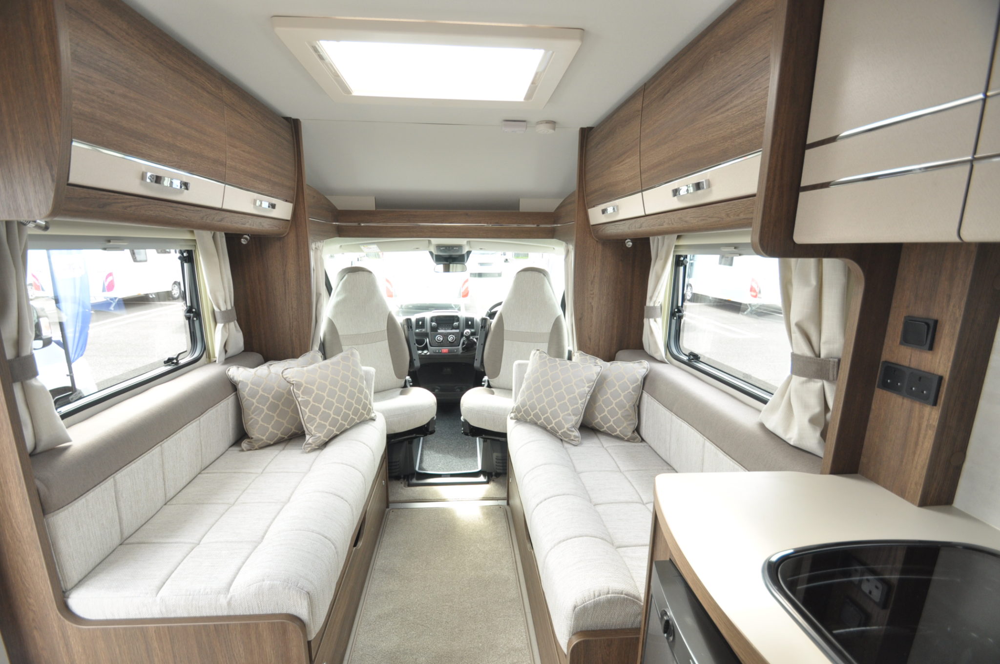 2022 Compass Avantgarde 155 motorhome