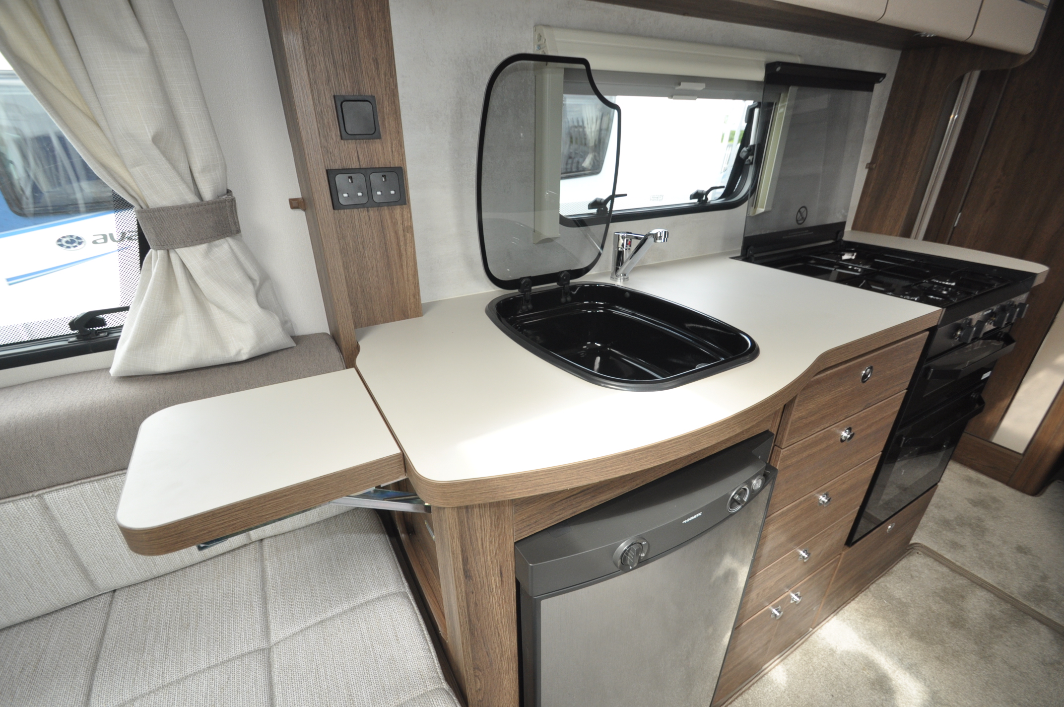 2022 Compass Avantgarde 155 motorhome - Caravan Guard