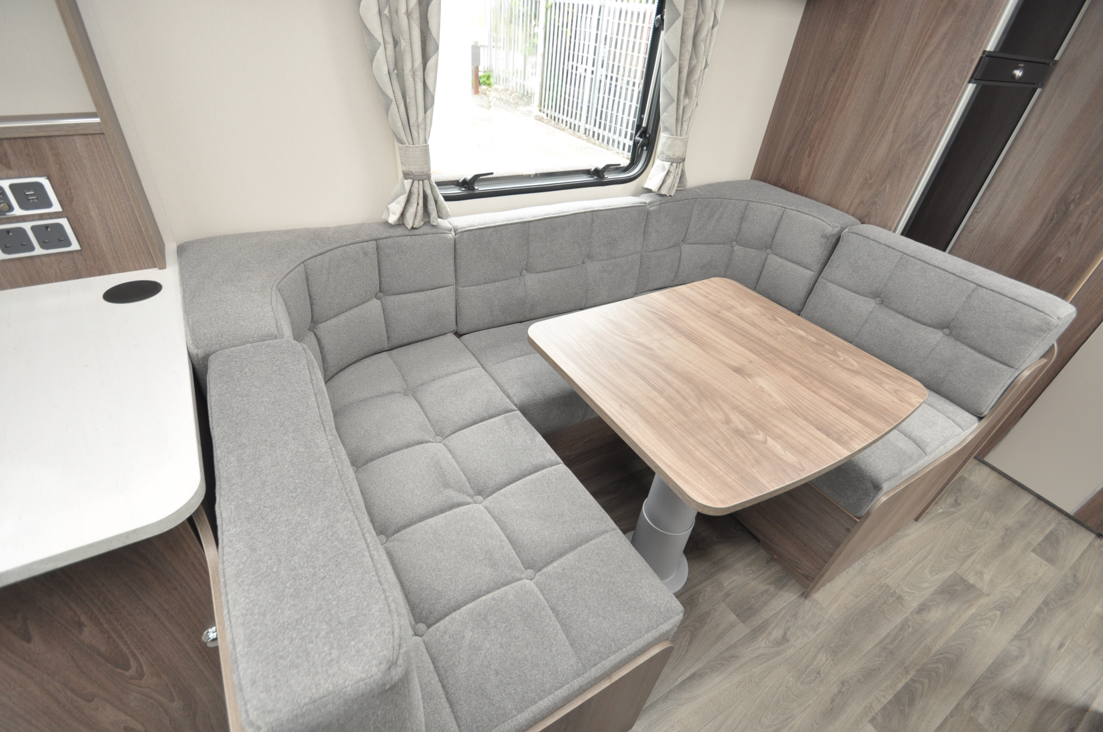 2022 Coachman Laser 620 Xtra caravan - Caravan Guard