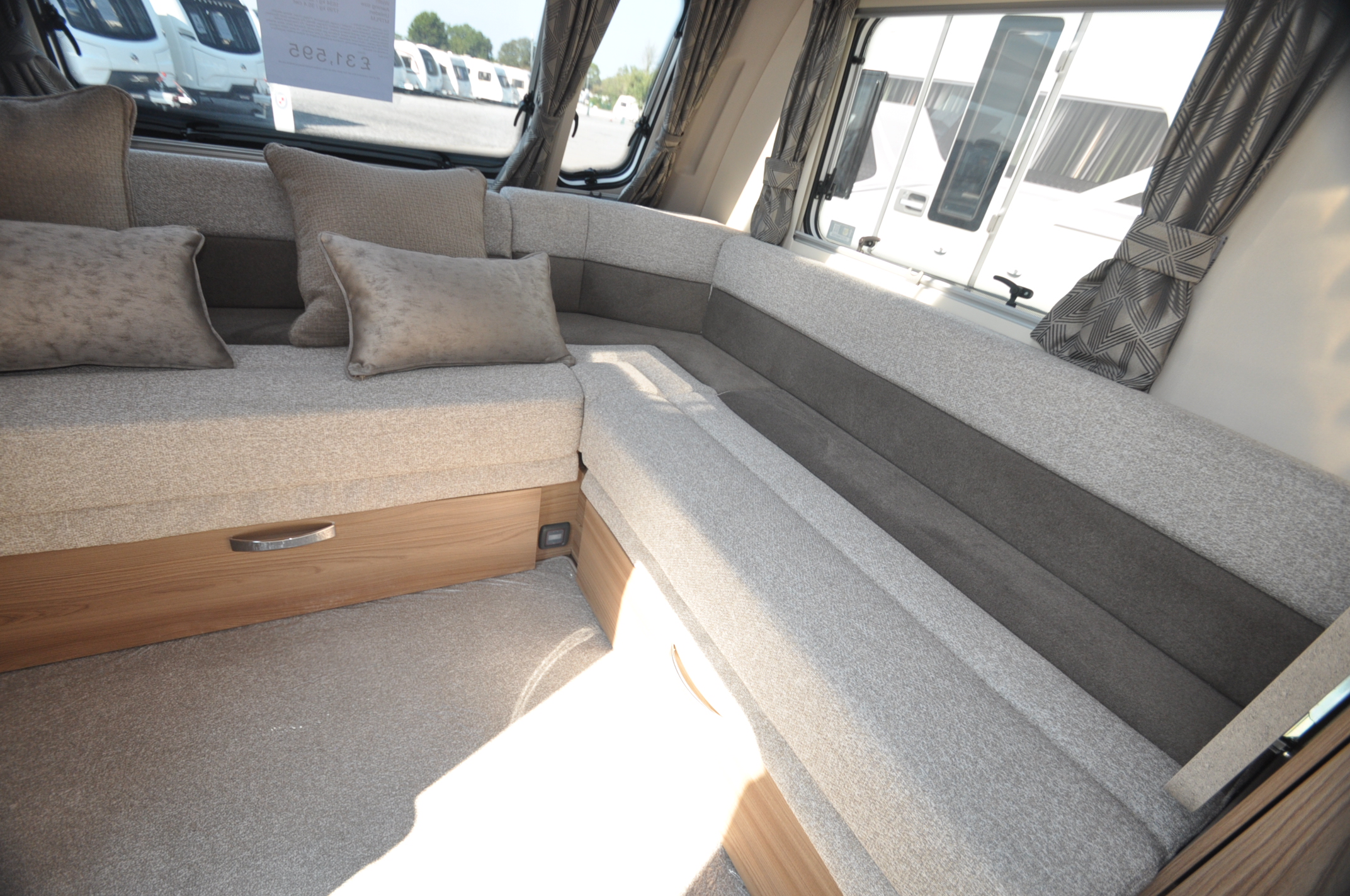 2022 Swift Challenger X 850 caravan - Caravan Guard