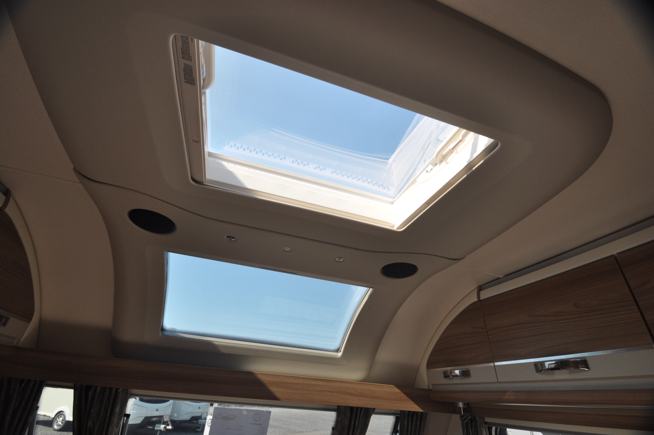 2022 Swift Challenger X 850 caravan - Caravan Guard