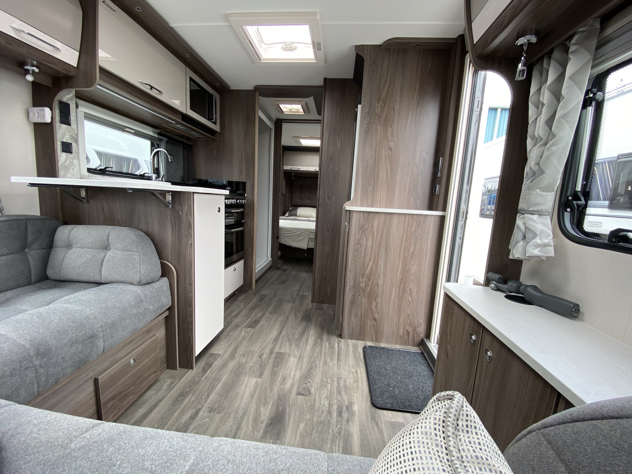 2022 Coachman Laser 545 Xtra caravan