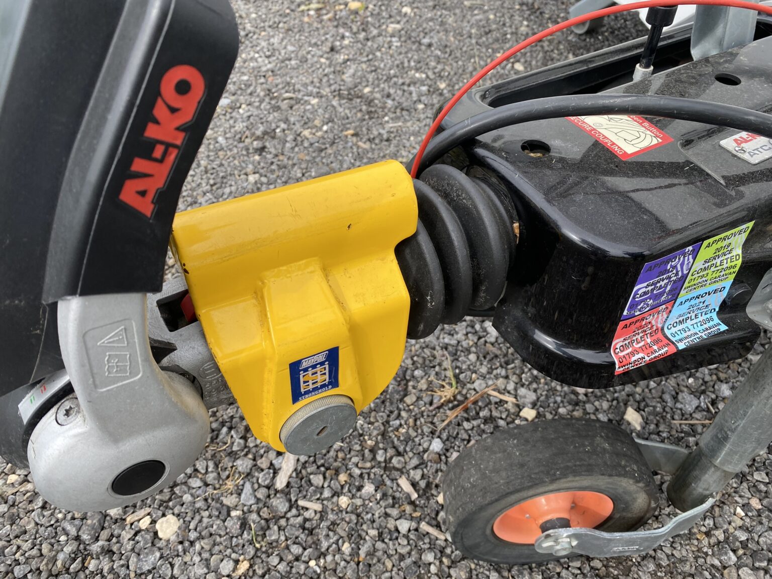 Video: How to set up a caravan on site