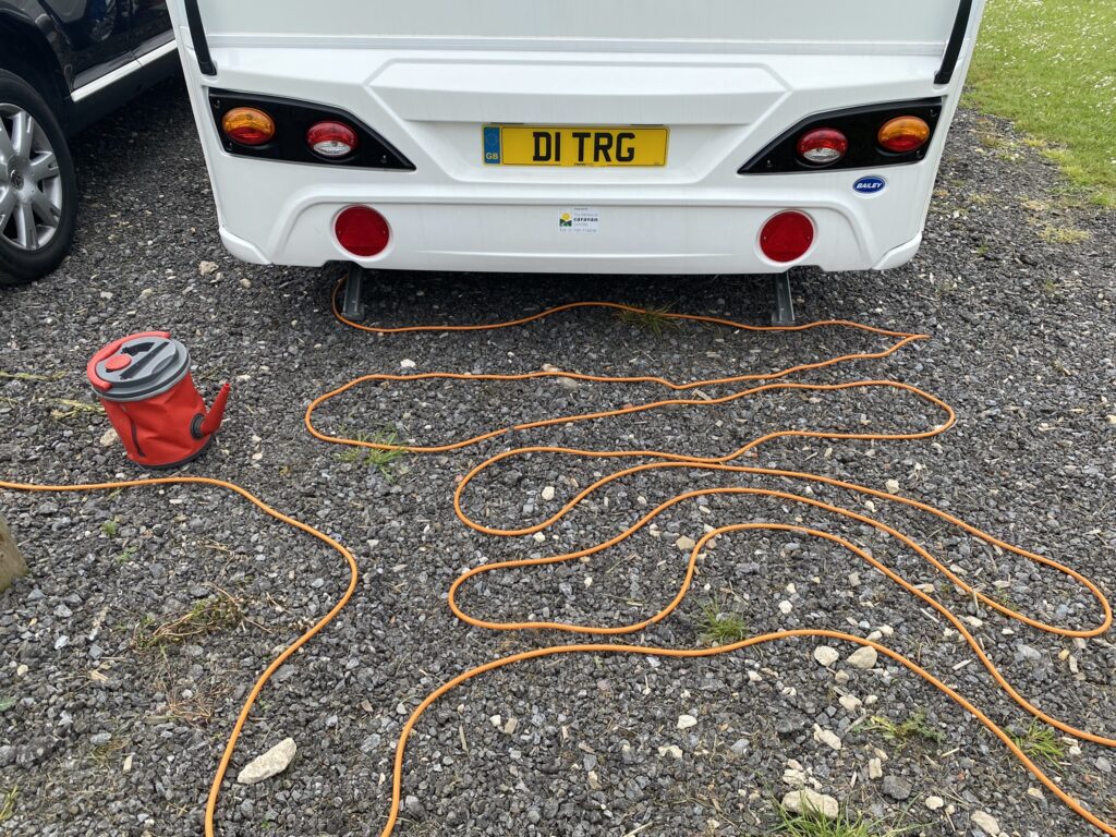 Video: How to set up a caravan on site