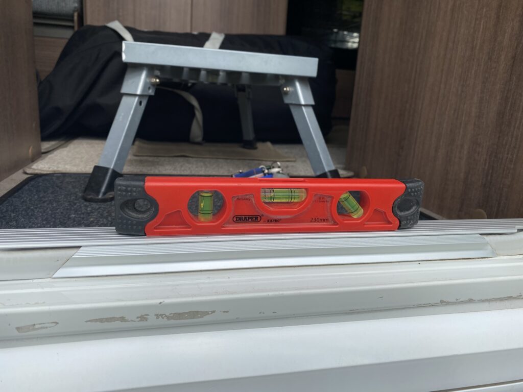 Video: How to set up a caravan on site