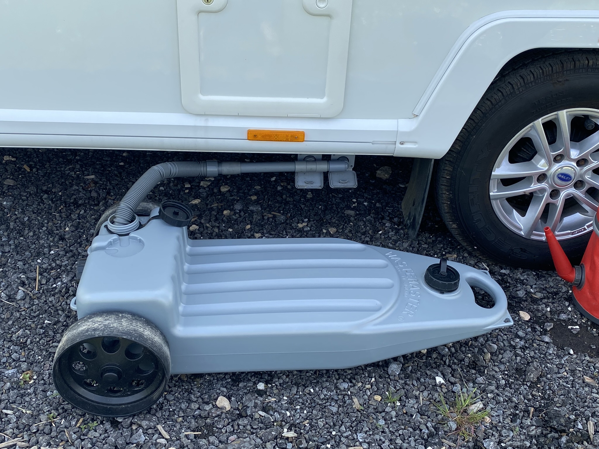 Video: How to set up a caravan on site