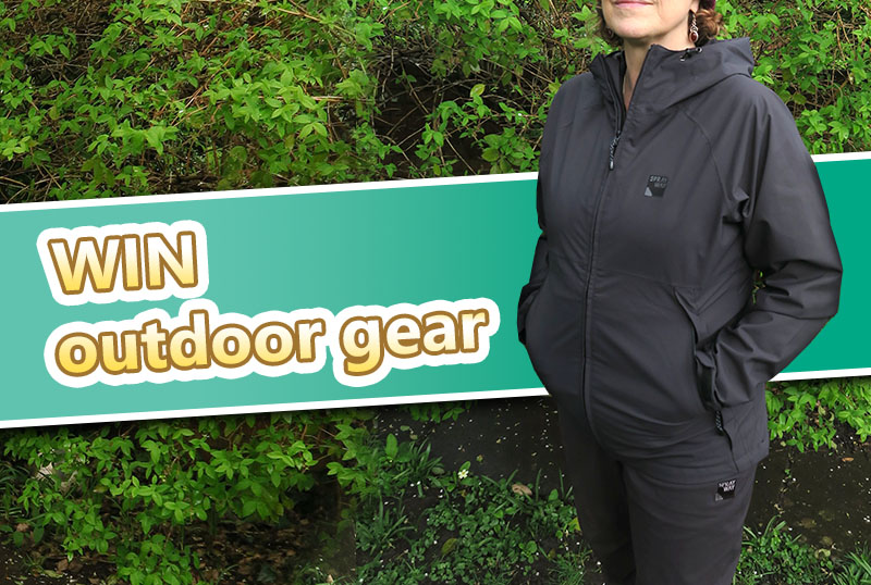 Win Sprayway outdoor jacket and trousers