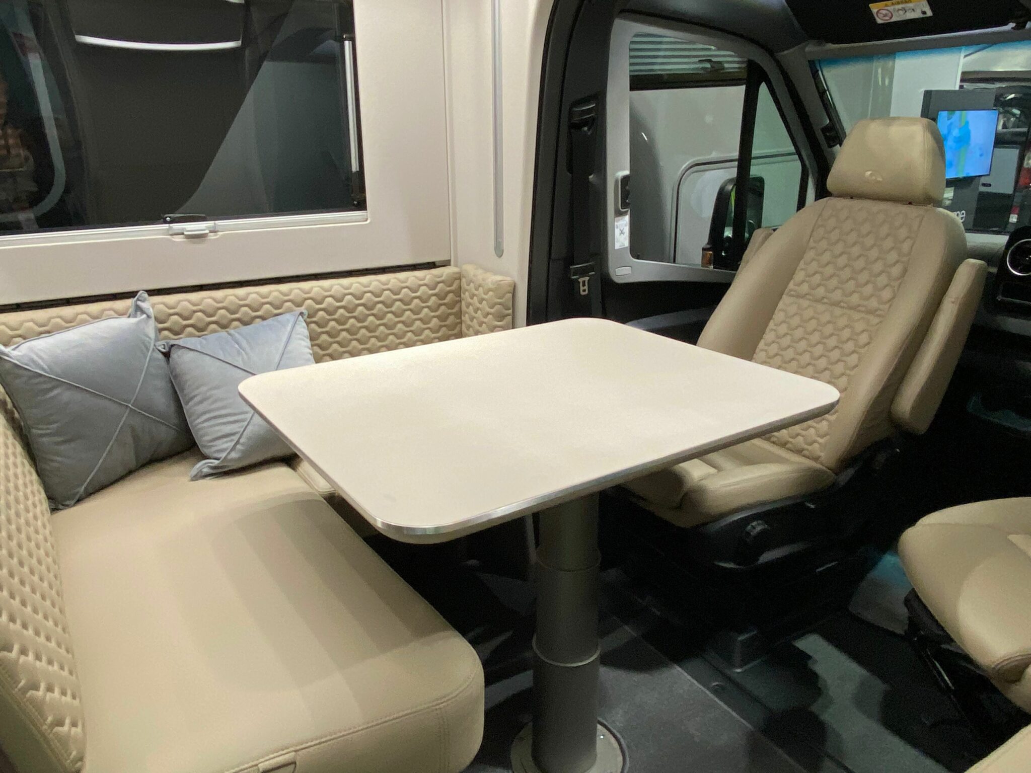 2023 Adria Matrix Supreme MB 670SL motorhome