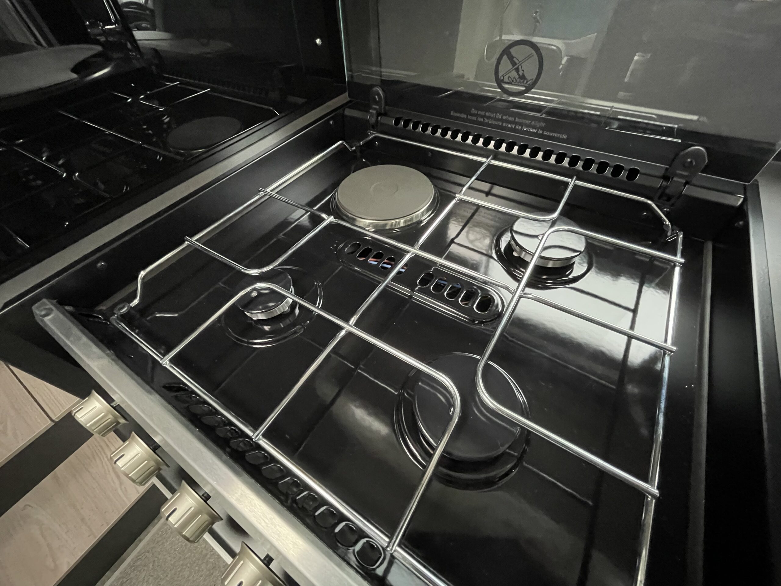 2024 Swift Voyager 485 motorhome - Caravan Guard