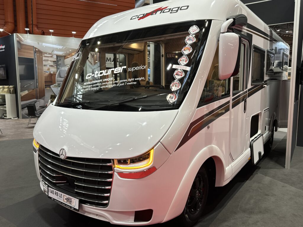 2024 Carthago c-tourer I 145 RB LE Superior motorhome video