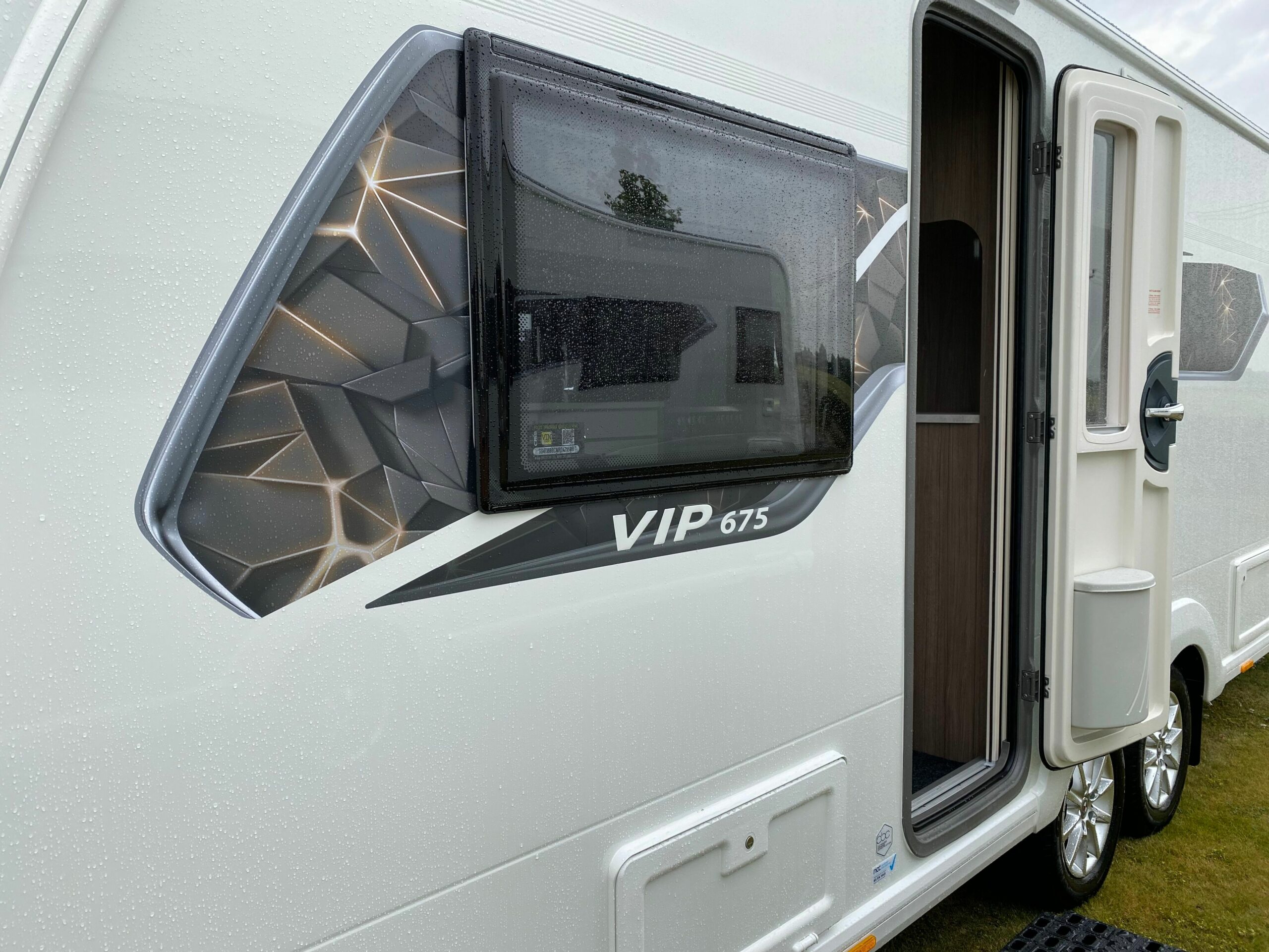 2024 Coachman VIP 675 caravan