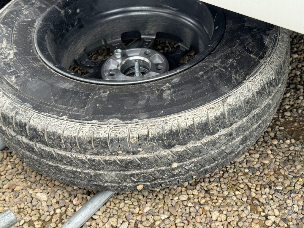 VIDEO: How to change a caravan wheel