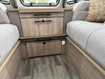 2025 Coachman Acadia 460 caravan review
