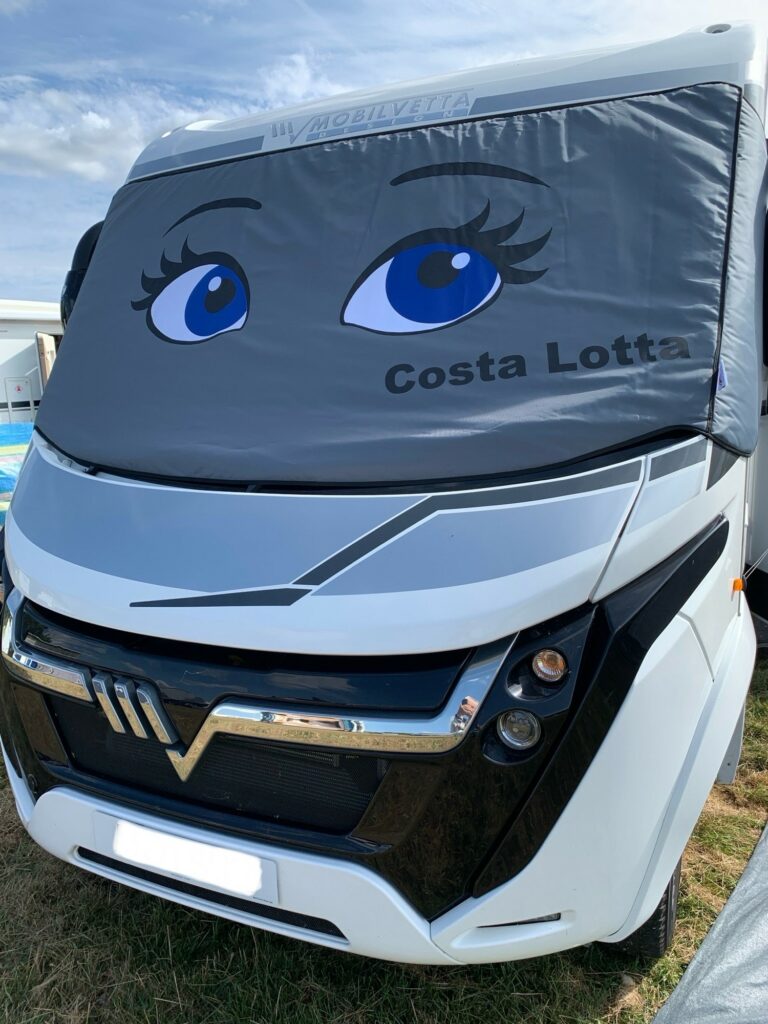 Guide to motorhome windscreen covers