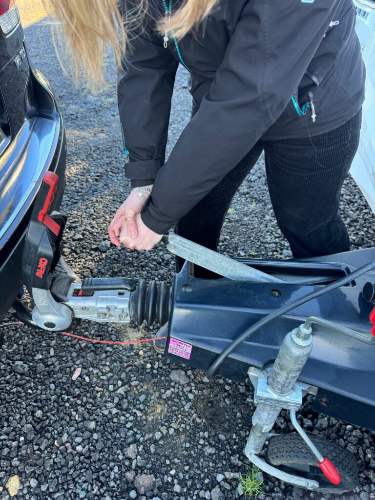 VIDEO: How to check your caravan is correctly hitched up - Caravan Guard
